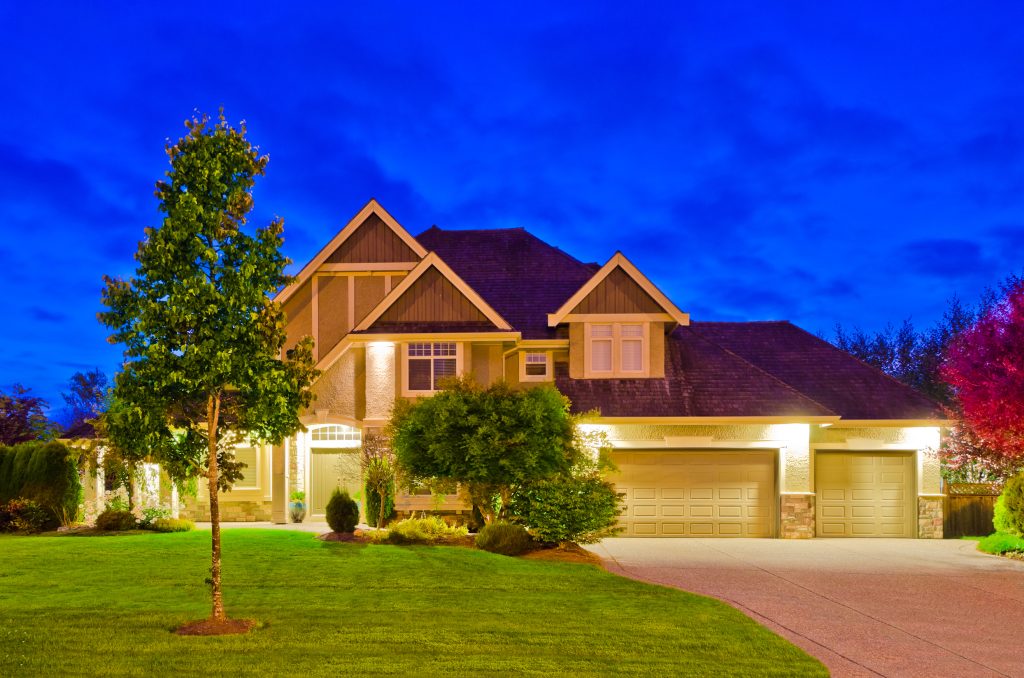 10 Easy Ways to Prevent Home Burglaries During Summer - Swyfft Blog